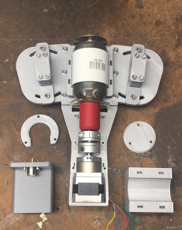 Ham radio 3D-printed loop antenna